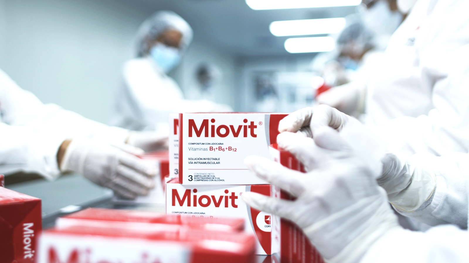 El laboratorio venezolano Cofasa renueva la imagen del complejo B